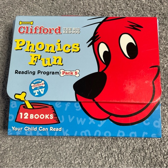 Scholastic | Other | Scholastic Clifford The Big Red Dog 2 Childrens ...